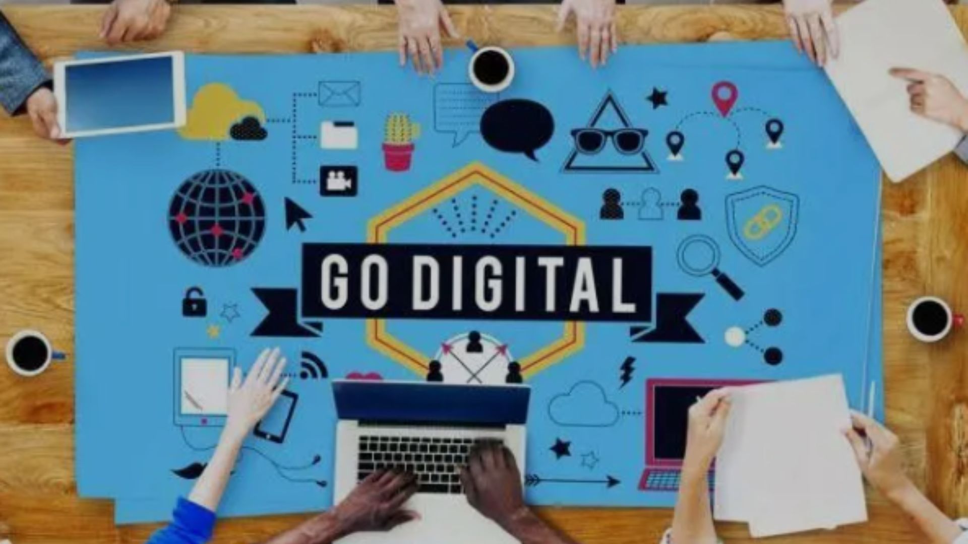 Meningkatkan Daya Saing UMKM Melalui Digitalisasi - GETI Media