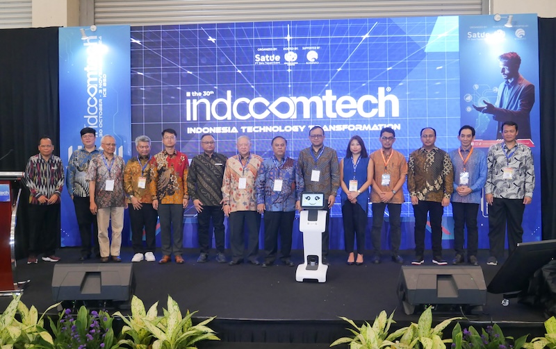Resmi Dibuka! Indocomtech 2024 Jawab Tantangan Mengisi 60 juta ...