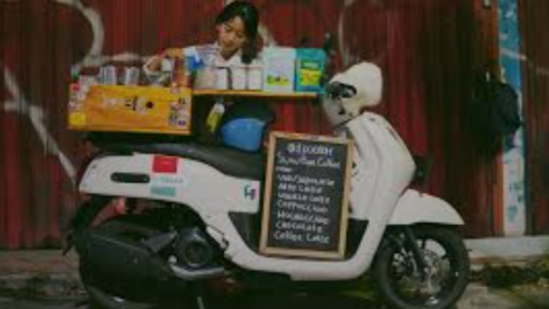 Kedai Kopi Motoran "One Thousand Kilometers" Jadi Tren di Depok - GETI ...