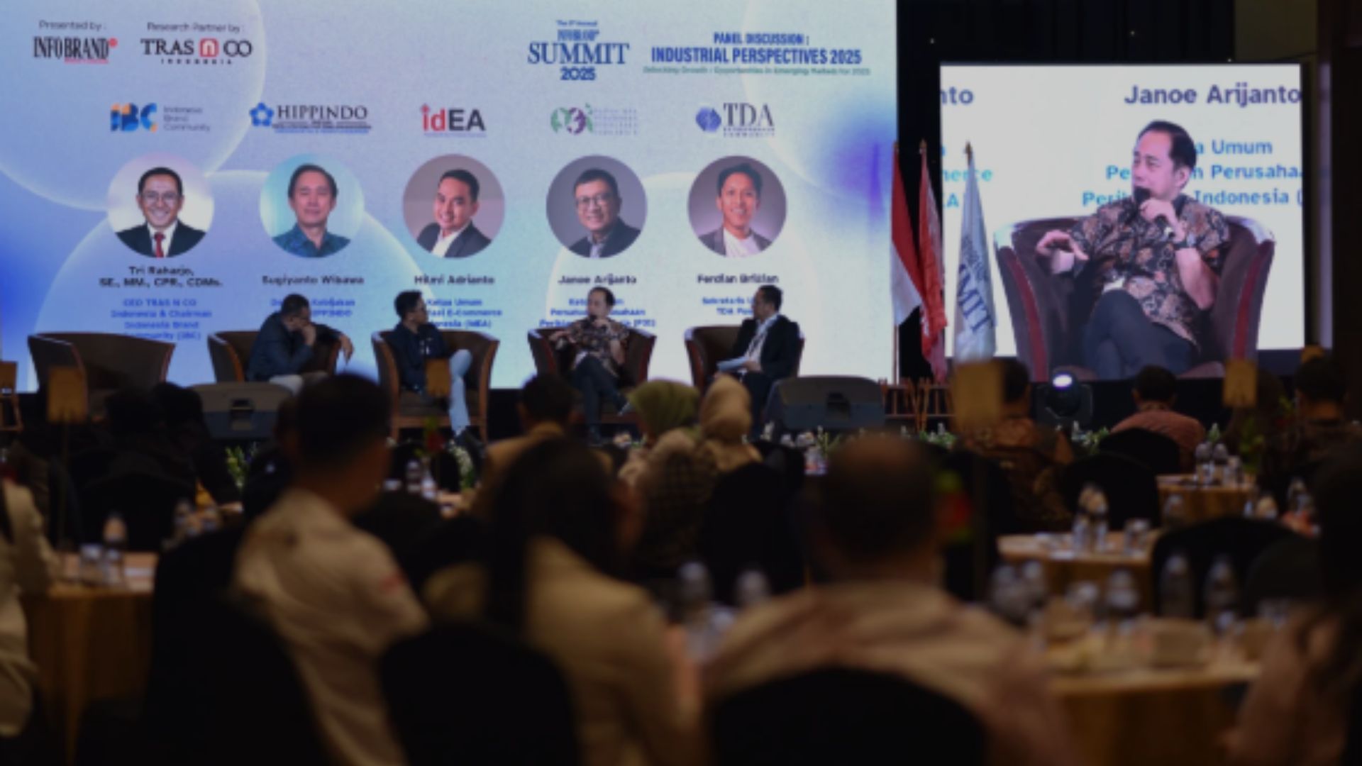 Tahun 2025: Transformasi Digital untuk UMKM Indonesia - GETI Media