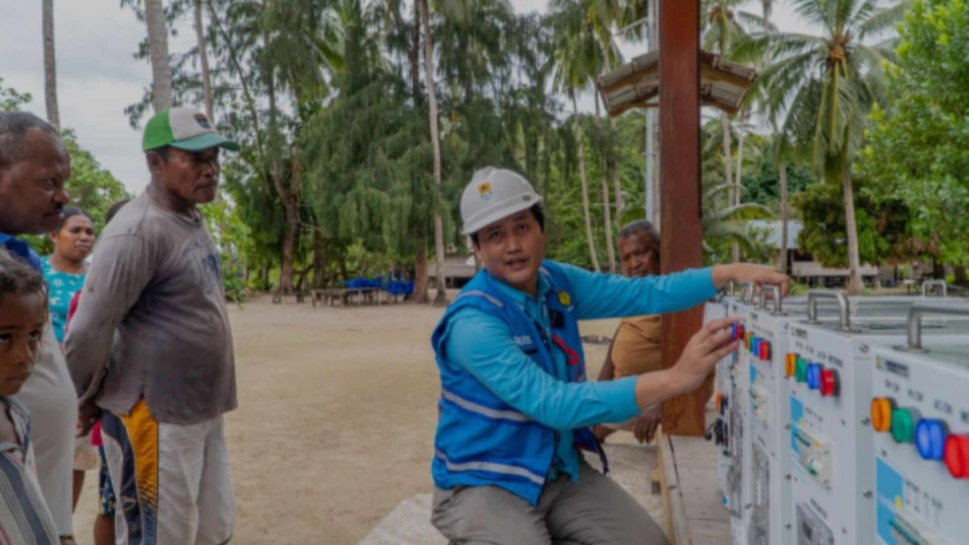 PLN Terus Hadirkan Listrik untuk Papua: Solusi Energi Berkelanjutan di Daerah 3T - GETI Media